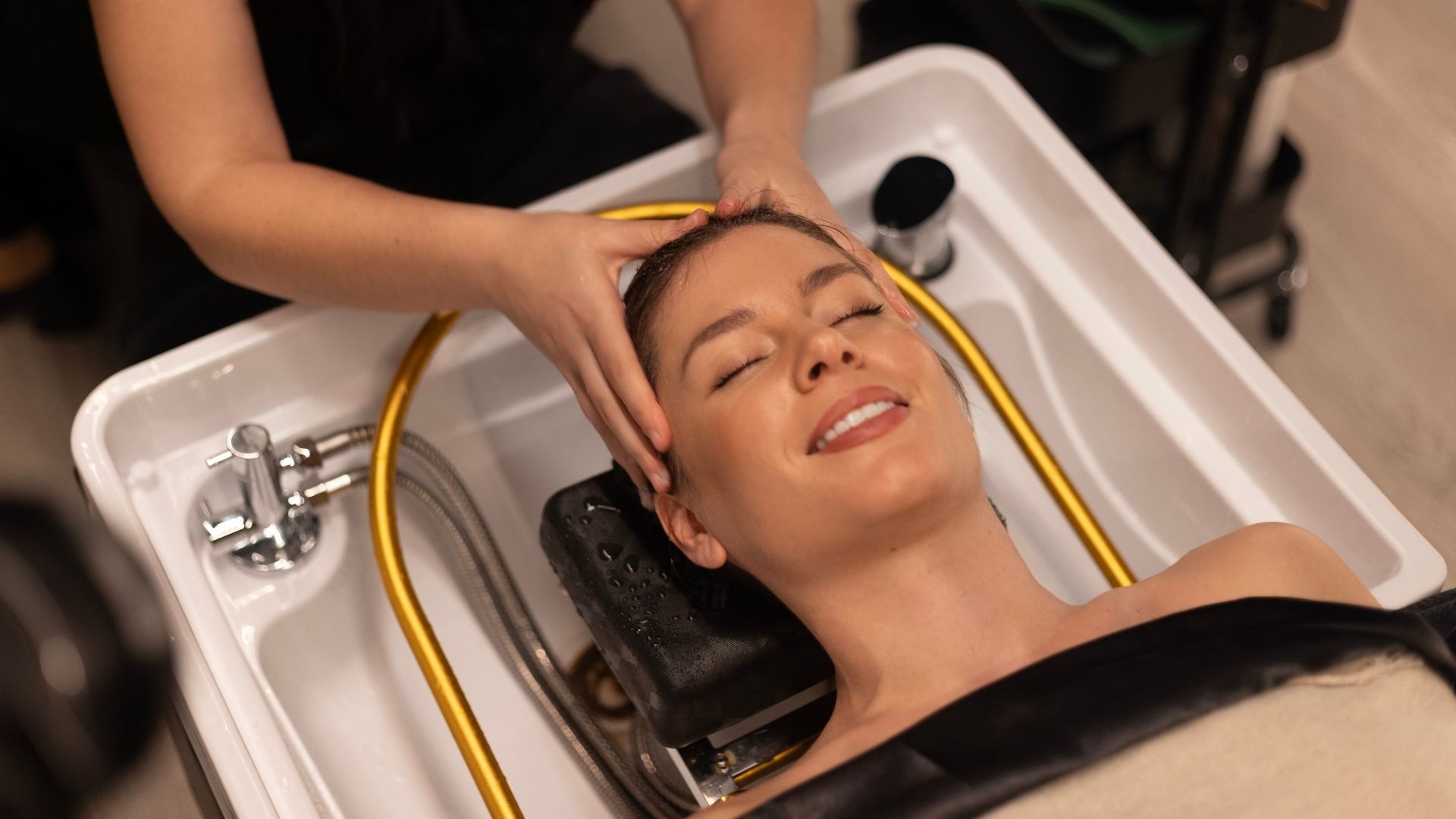 La experiencia de masaje y SPA Capilar: Head SPA & Body | Ritualyté